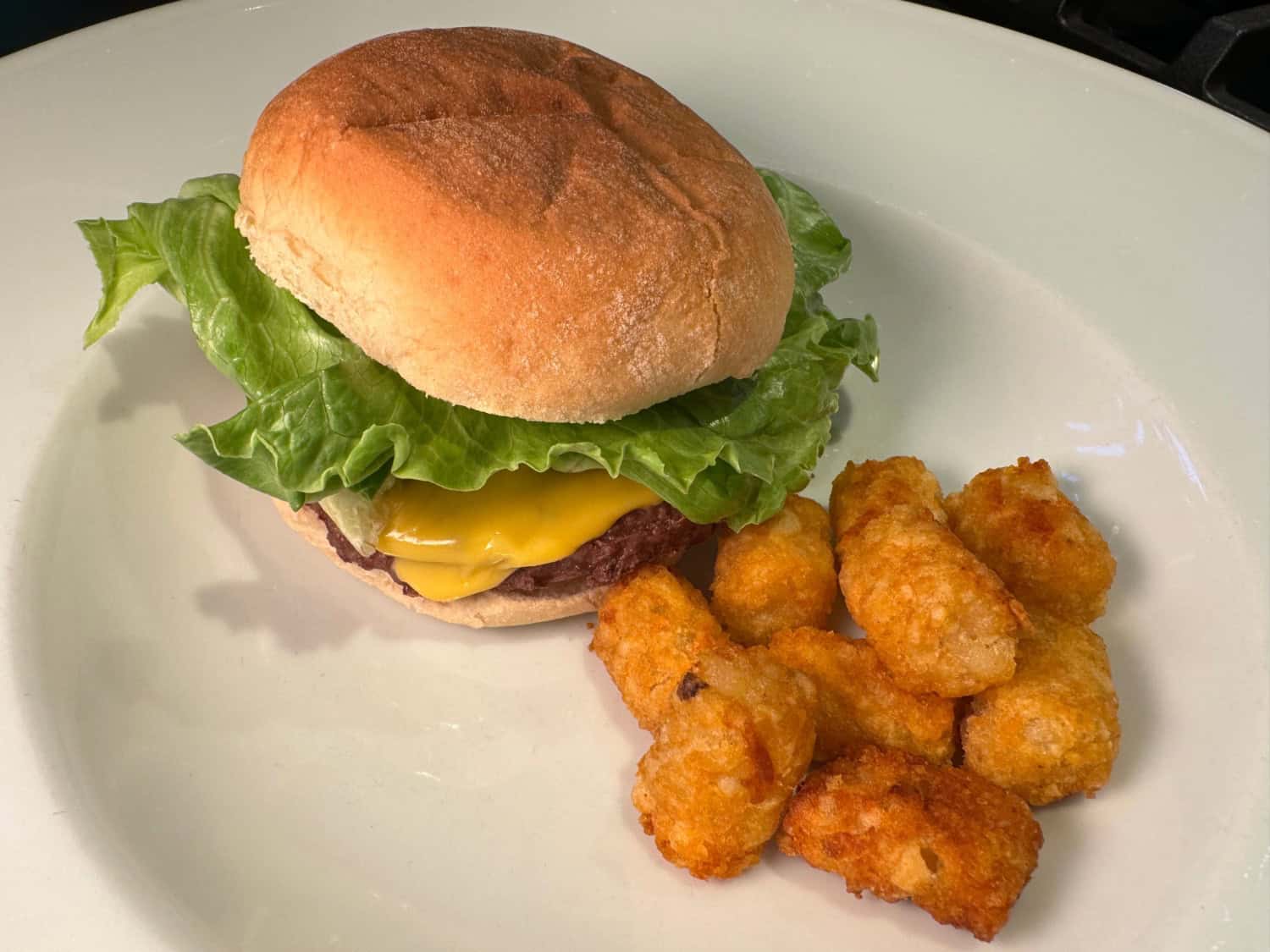 Say Goodbye to Takeout: Easy Low-Calorie Cheeseburger Recipe » Shrink ...